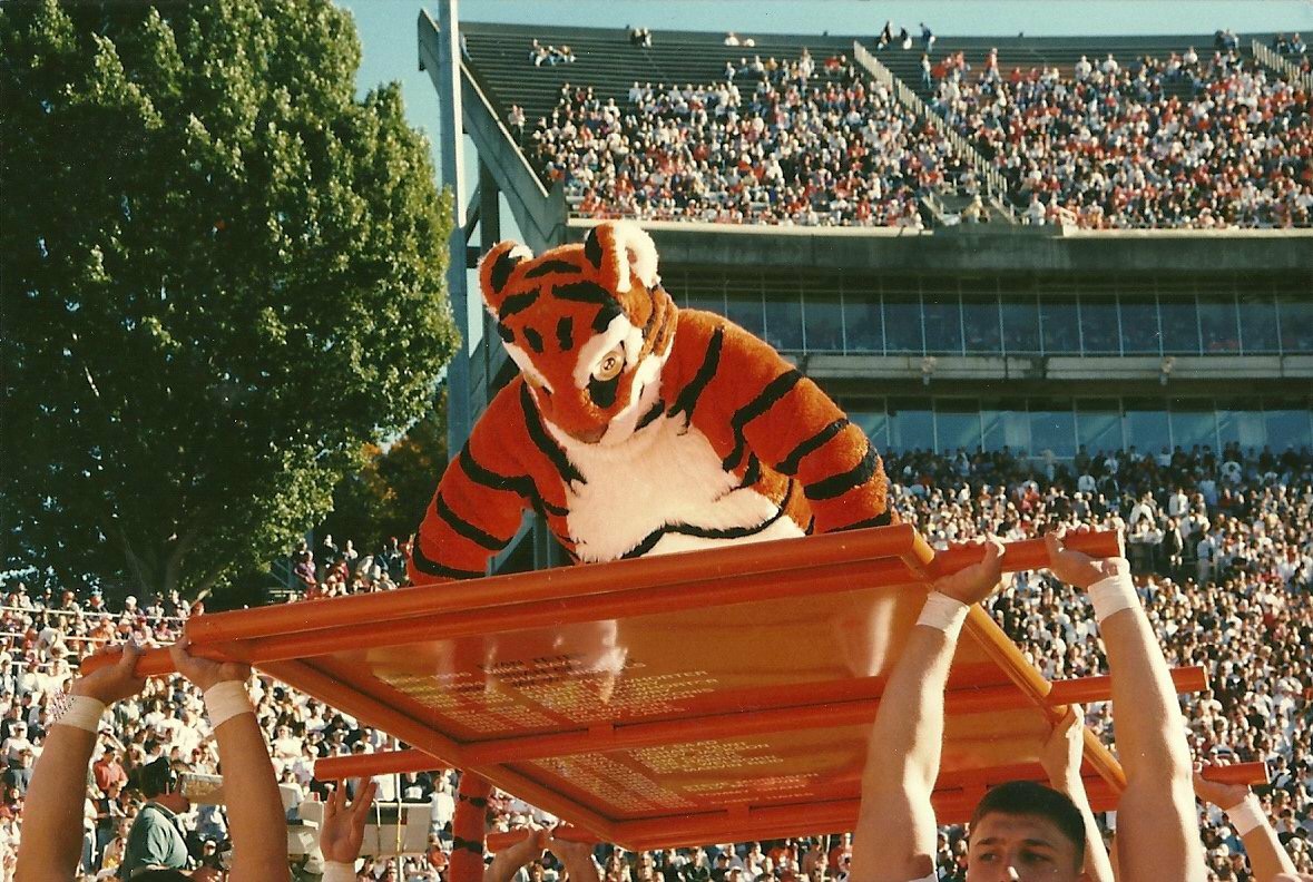 020: The Clemson Tiger » Touch Point Media